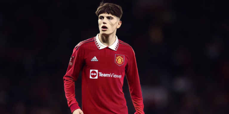 Garnacho set to sign 'bumper' Manchester United contract