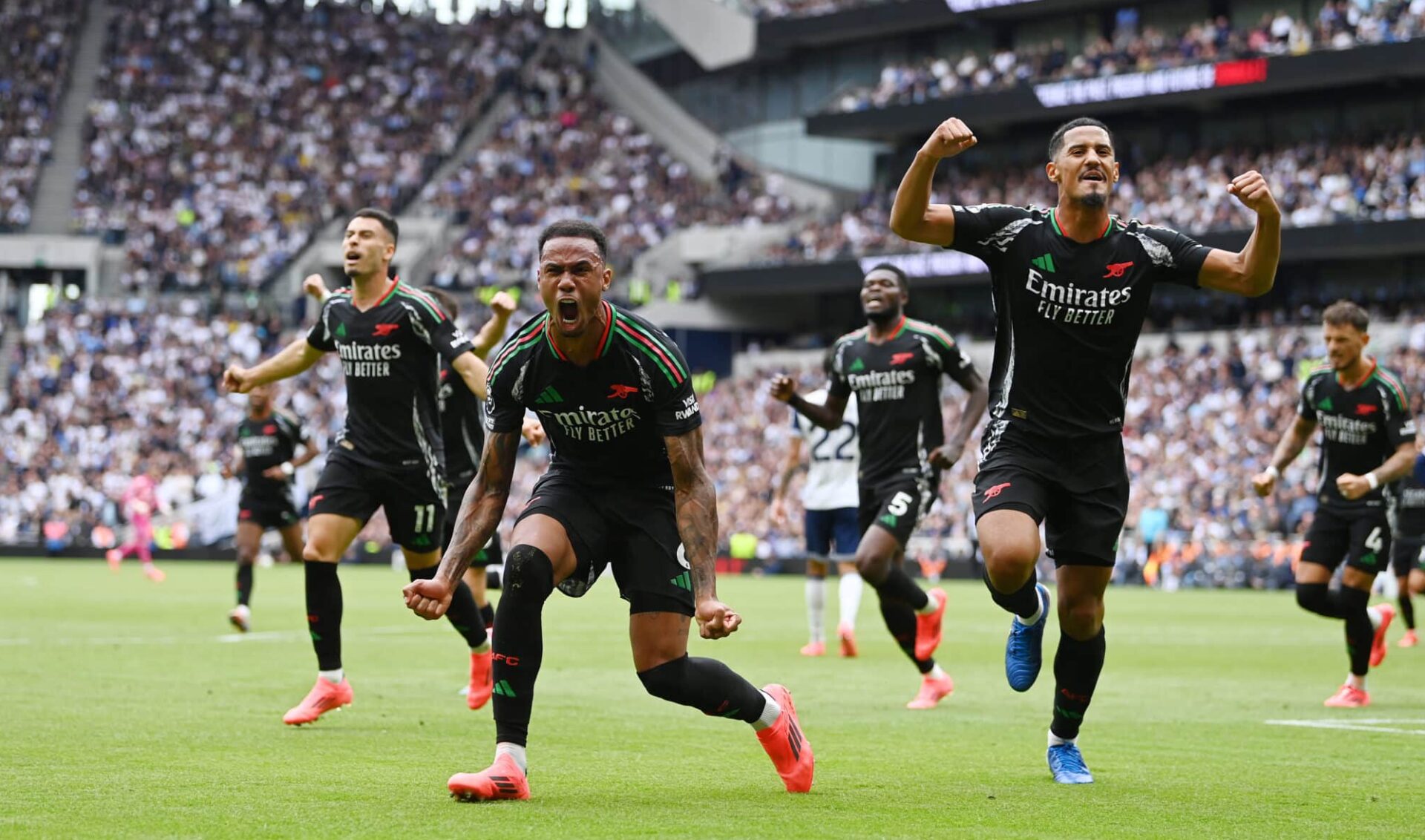 Arsenal make Premier League history with Spurs win