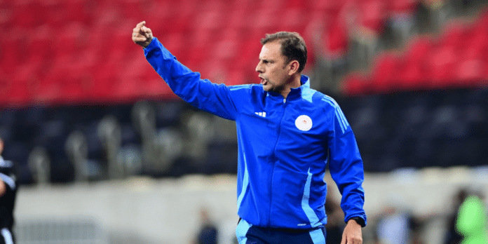 Sotiris Silaidopoulos: The Greek Coach Making History in European Football