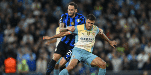 The 10 best defensive midfielders in the world right now