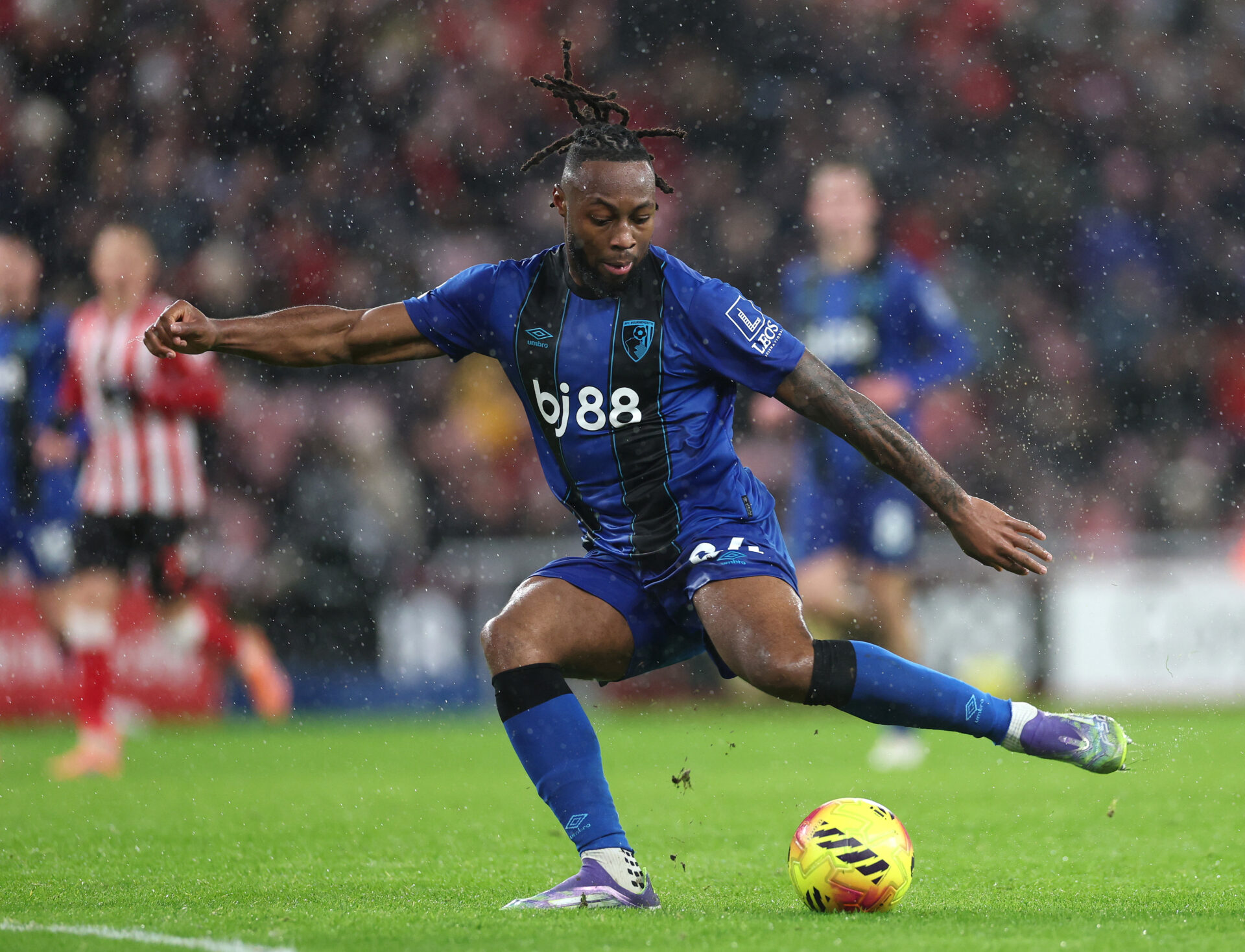 Manchester United ready move for £65m Premier League forward