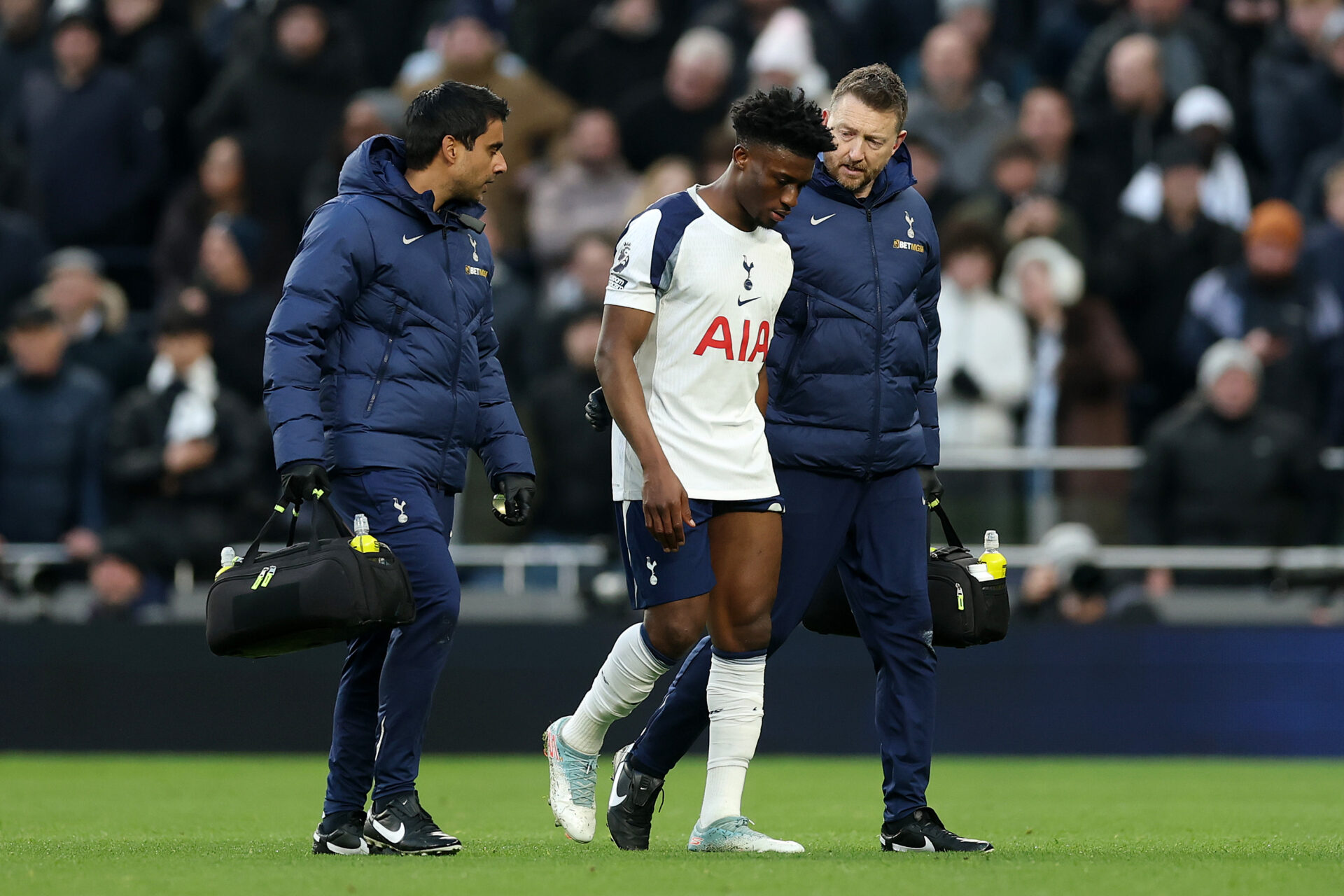 Frank reveals major Spurs injury blow ahead of Villa clash