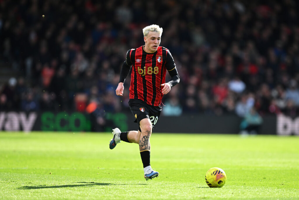 Alex Jimenez dreams of World Cup after Bournemouth move