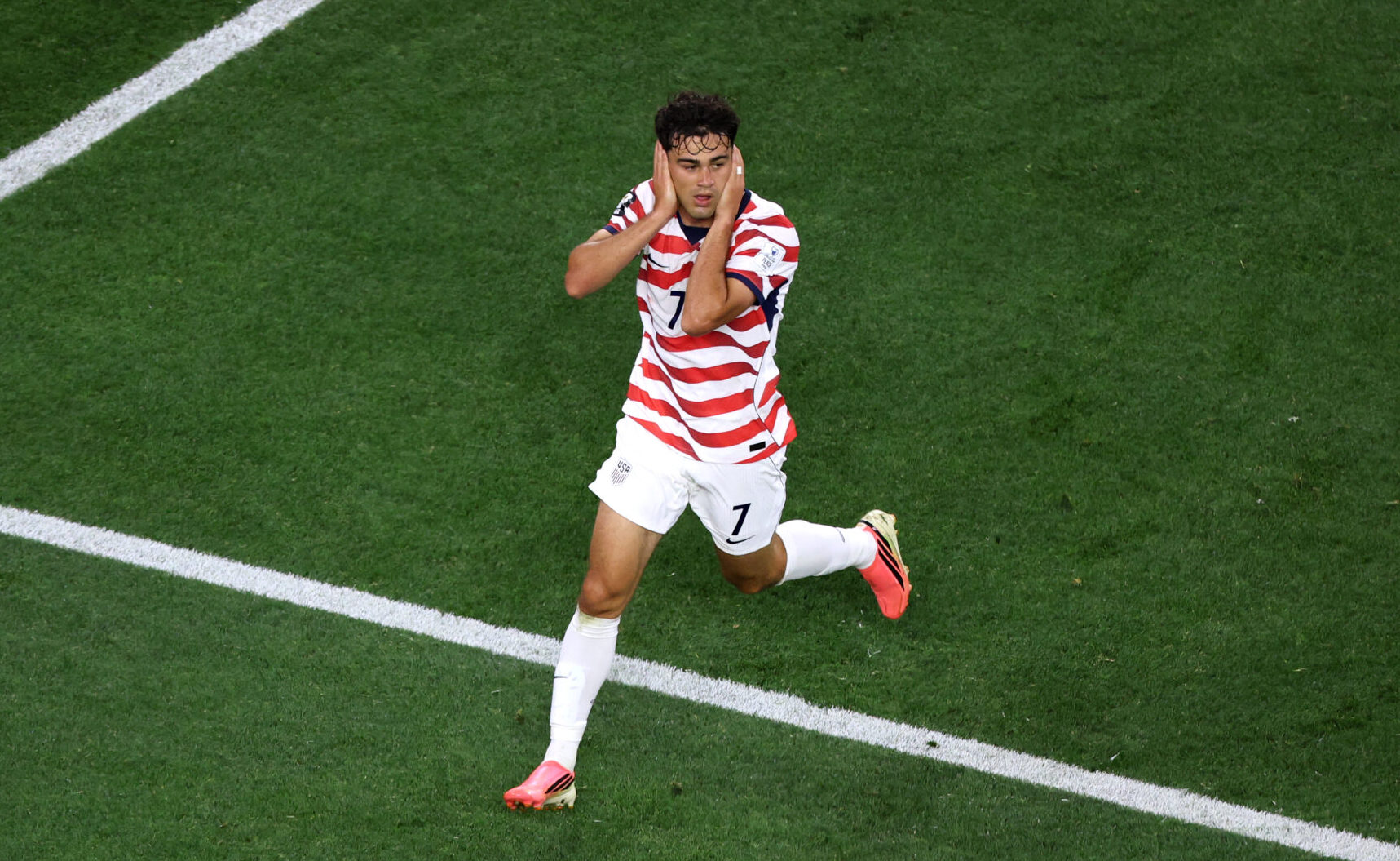World Cup Day 2: Reyna wondergoal, Lalas gaffe, comical FIFA